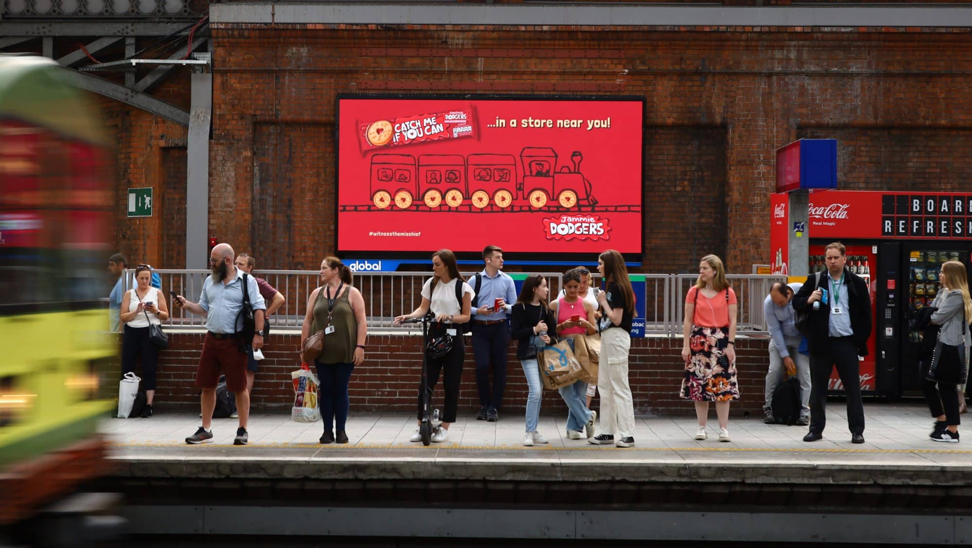 Rail Advertising | Digital Formats | Global Ireland