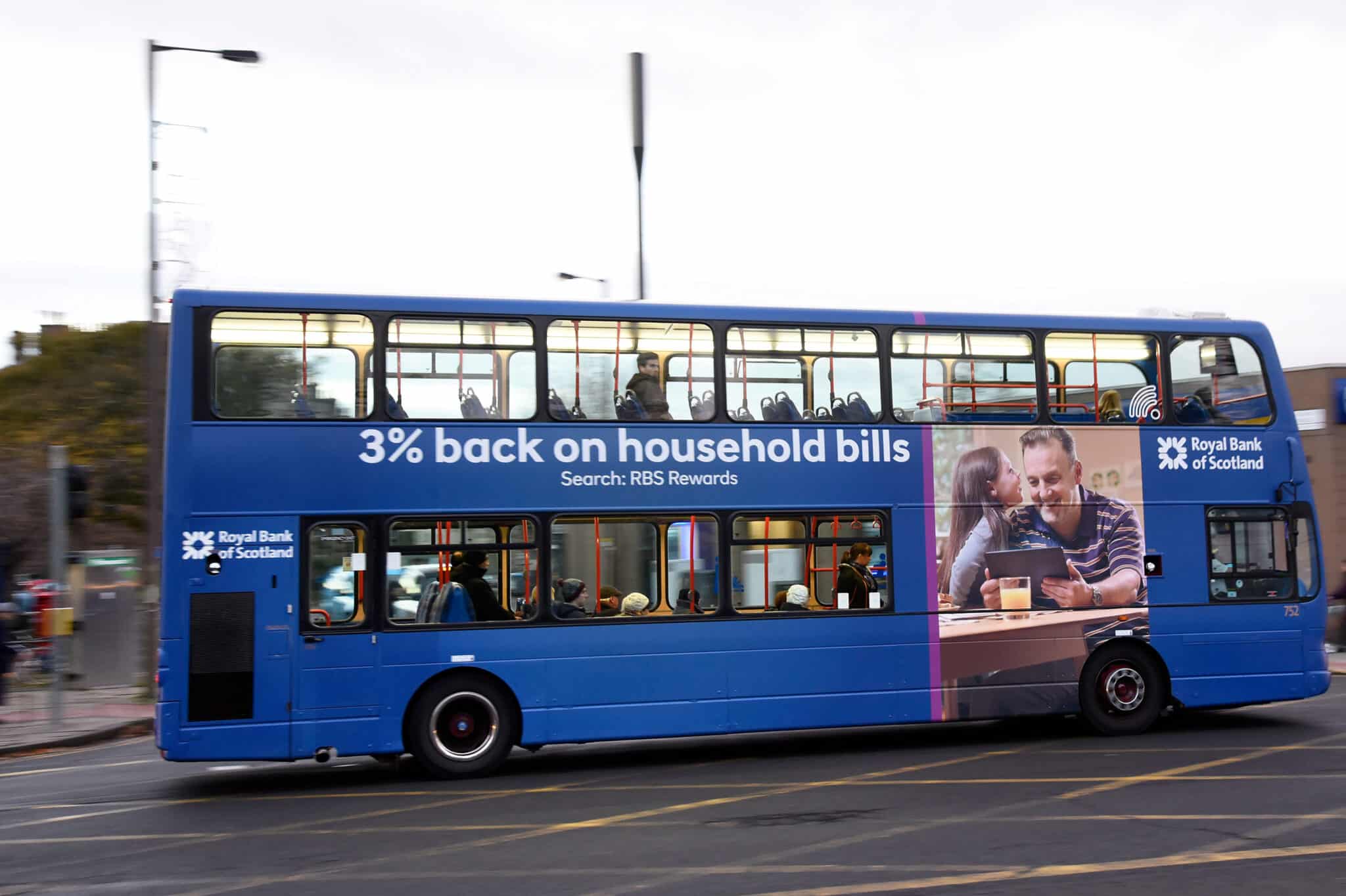 Bus Advertising Edinburgh | Lothian Buses | Global