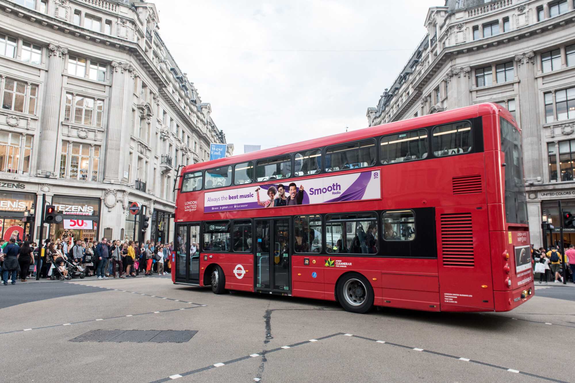 Smooth Radio brings iconic music mix to life in new TV ad campaign | Global